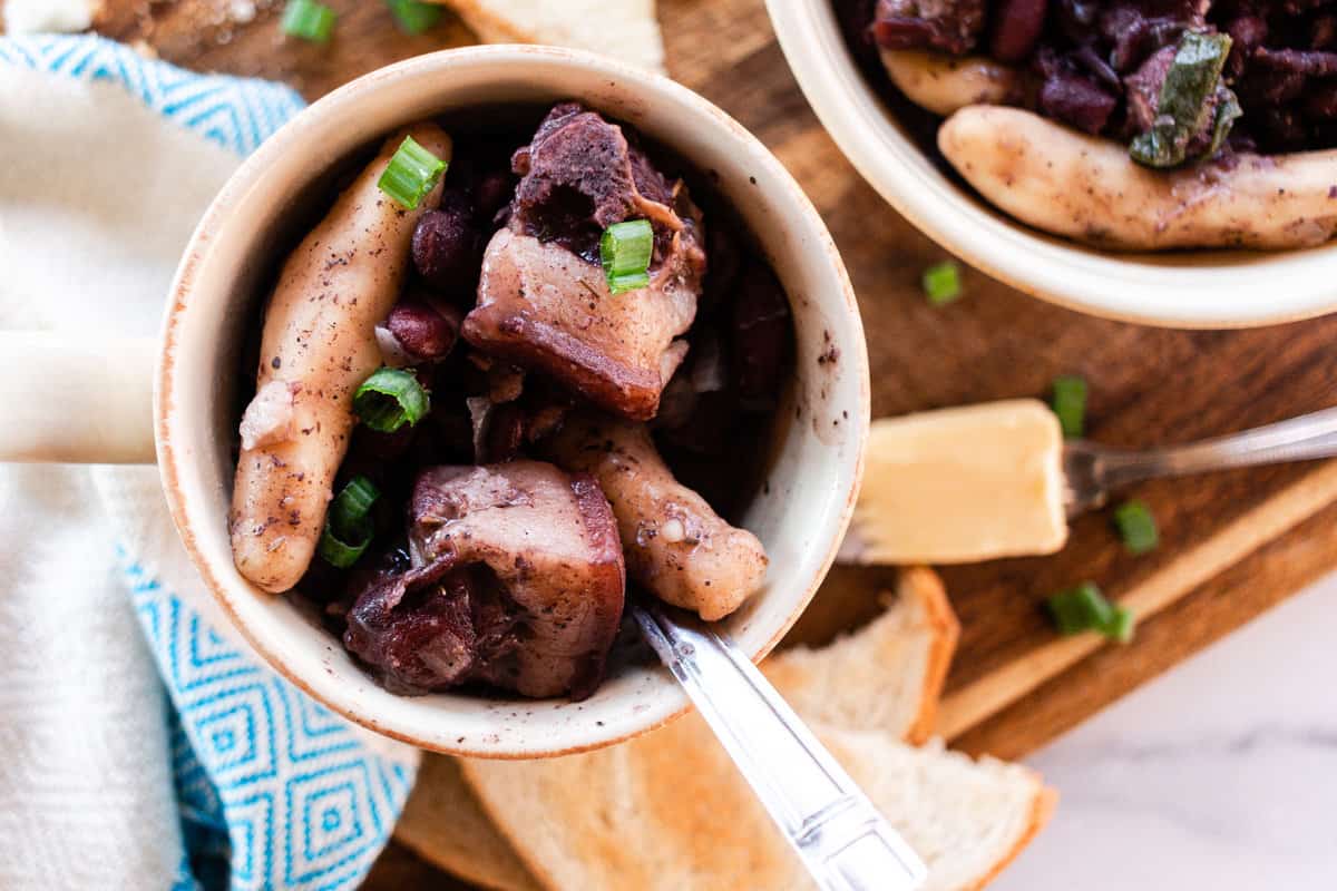 Stew Peas Recipe with Pigs Tail - Cast Iron Skillet Cooking