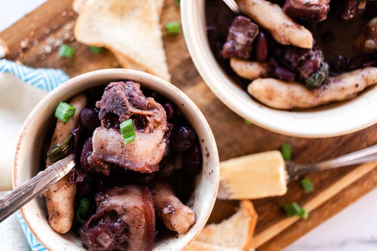 Stew Peas Recipe with Pigs Tail - Cast Iron Skillet Cooking