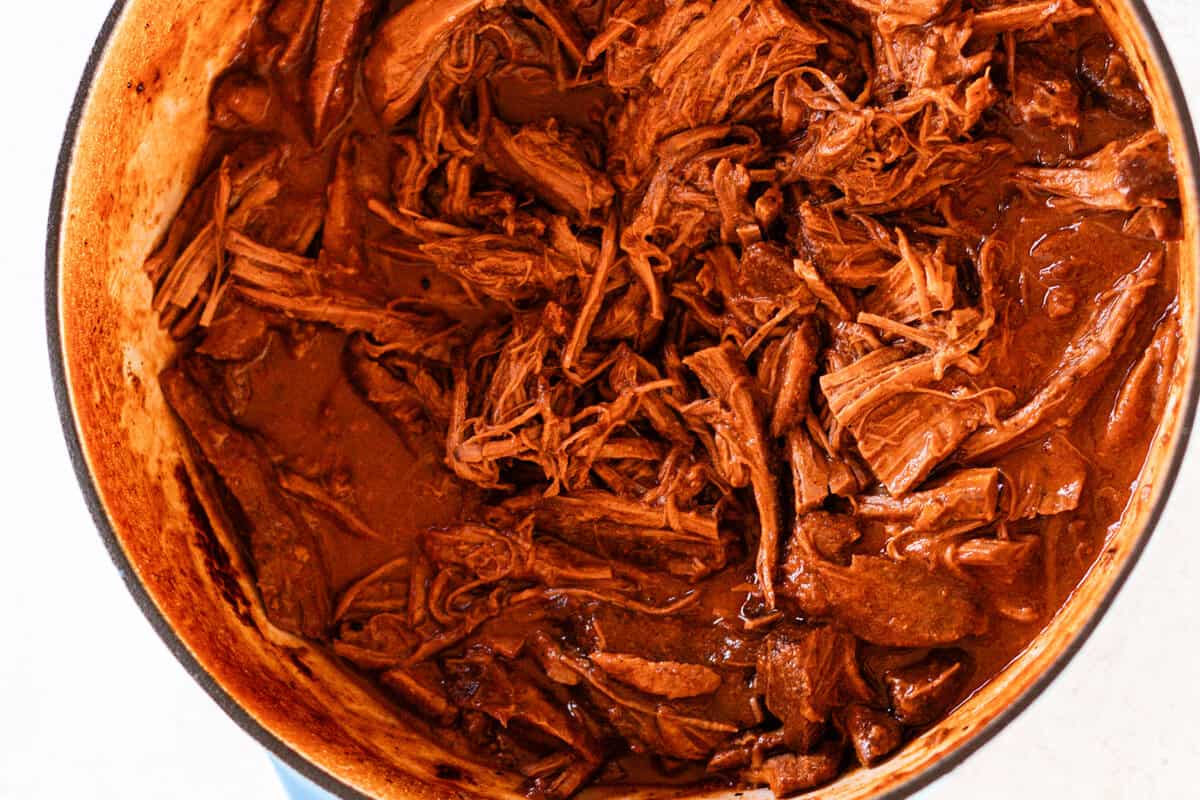 How to Cook the Perfect Pulled Venison Shoulder Roast - Cast Iron ...