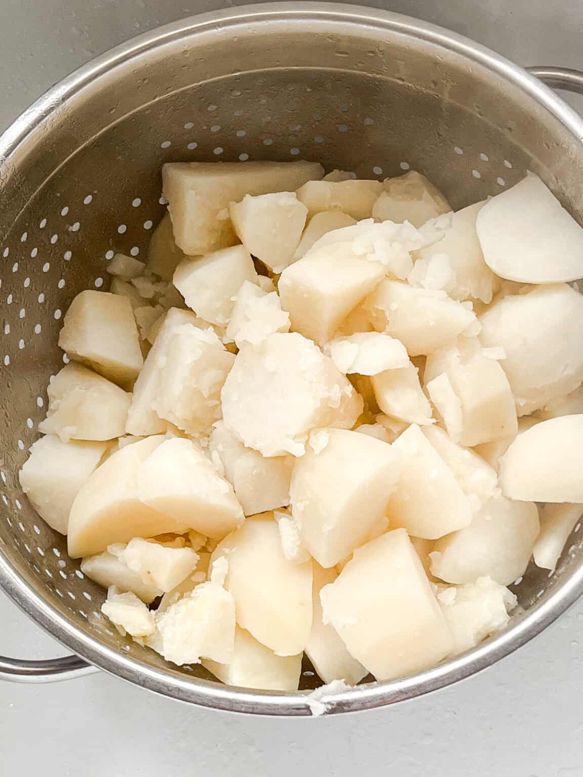 Dutch Oven Mashed Potatoes - Cast Iron Skillet Cooking