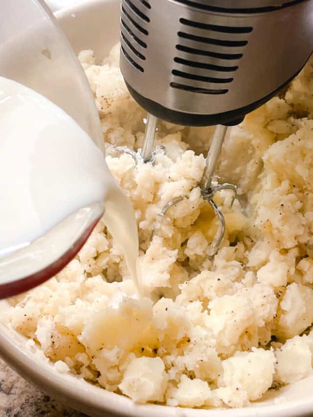 Dutch Oven Mashed Potatoes - Cast Iron Skillet Cooking
