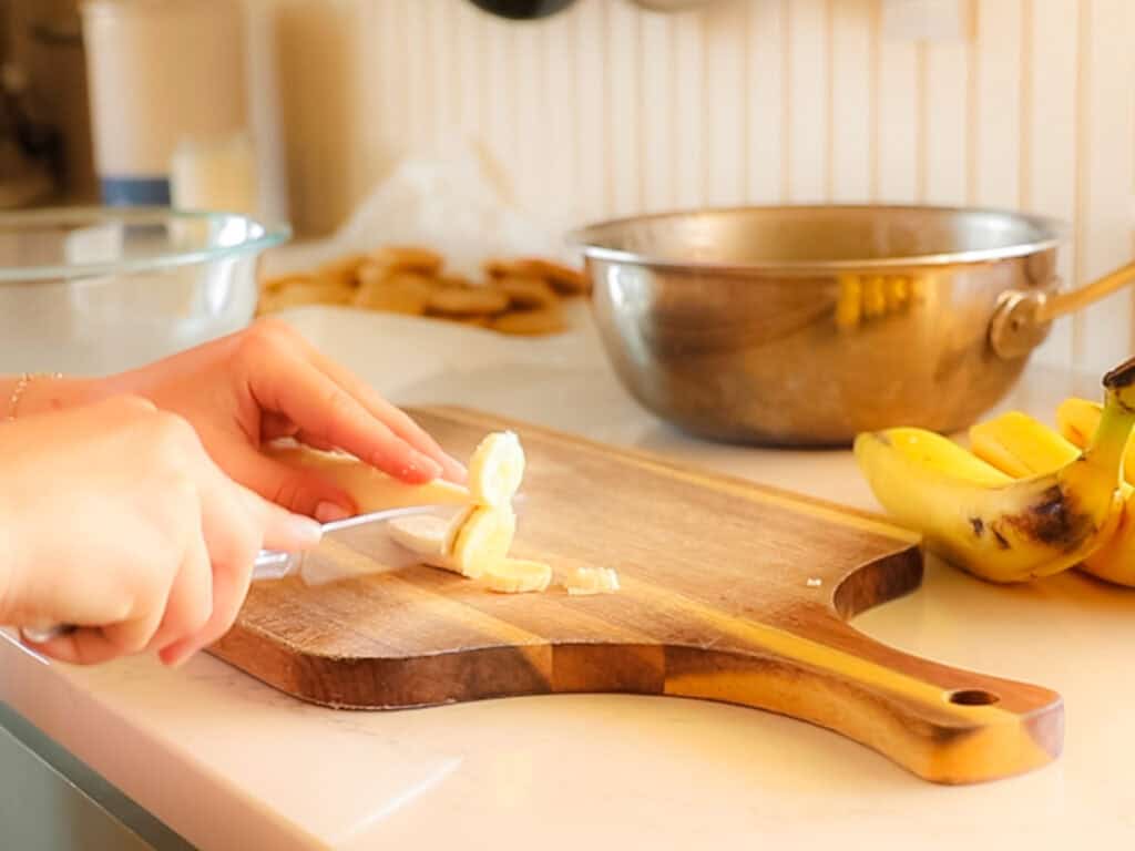 Banana Pudding - Cast Iron Skillet Cooking
